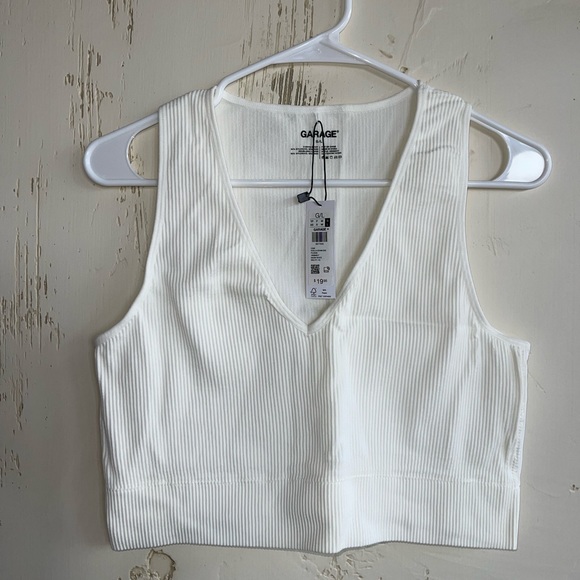 Garage | Tops | Nwt Garage Cami Stella Seamless Plunge Cropped Tank ...